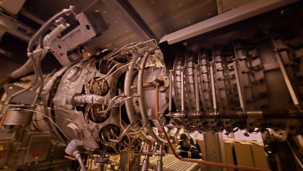 Used (~13k hrs) Solar Titan 130 15MW 13.8kV 60Hz Gas Turbine Generator ...